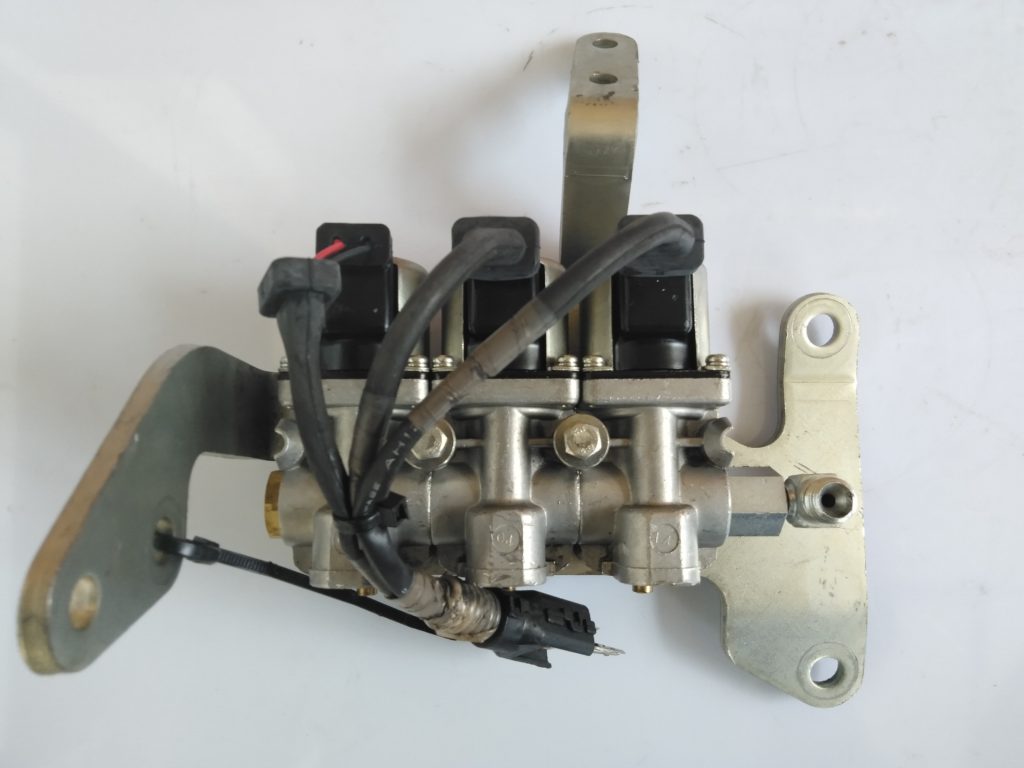 ΗΛΕΚΤΡΟΒΑΛΒΙΔΕΣ – KIORSAVVAS