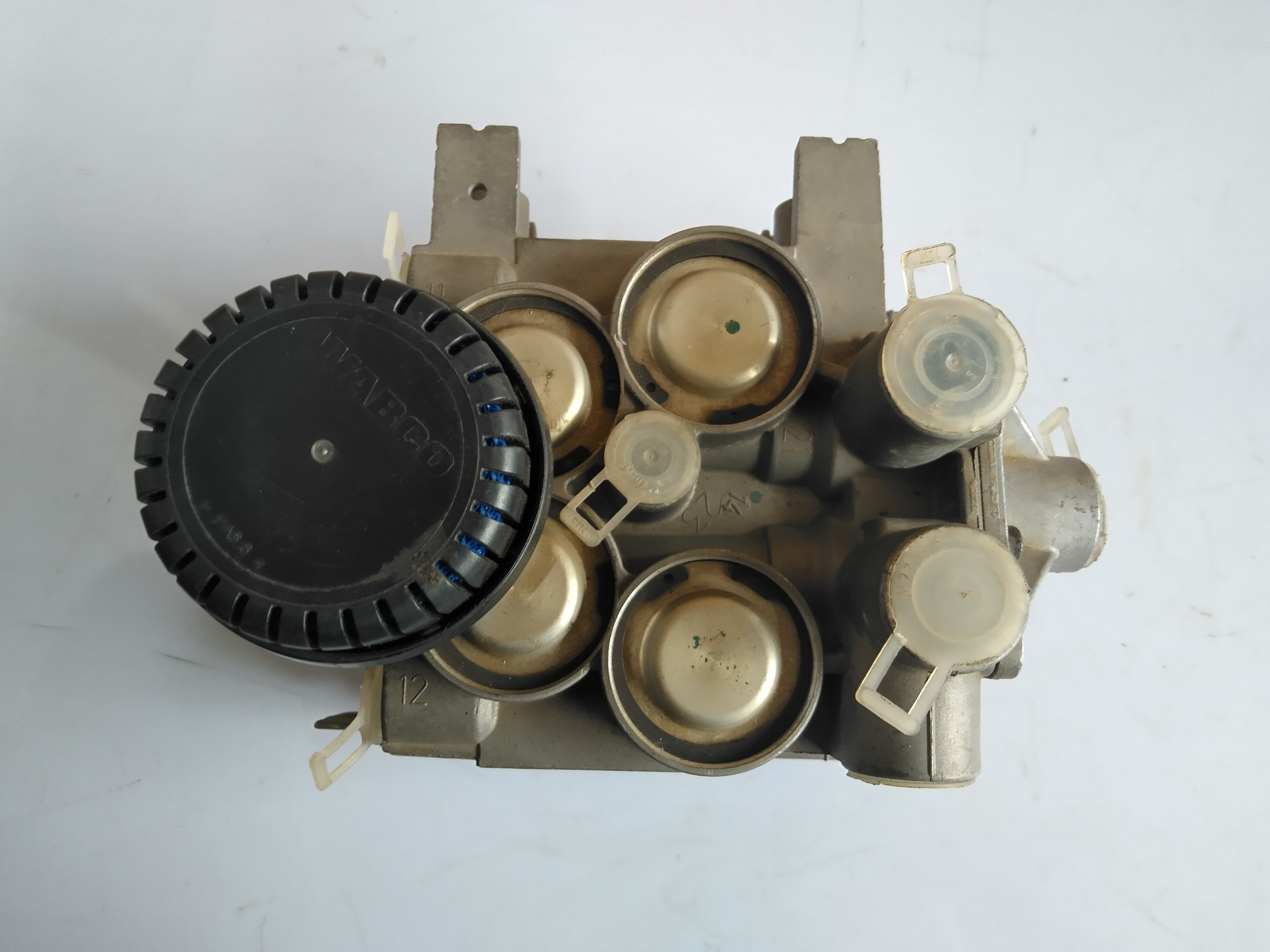 ΕΓΚΕΦΑΛΟΣ ΦΡΕΝΩΝ EBS ΓΙΑ MERCEDES ACTROS -WABCO 4801030110 – KIORSAVVAS